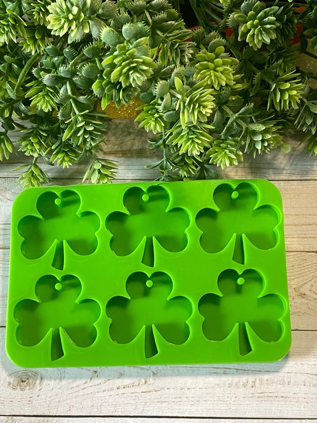 Four-leaf Clover Silicone Mold: 6-cavity Shamrock DIY Crafting - Etsy