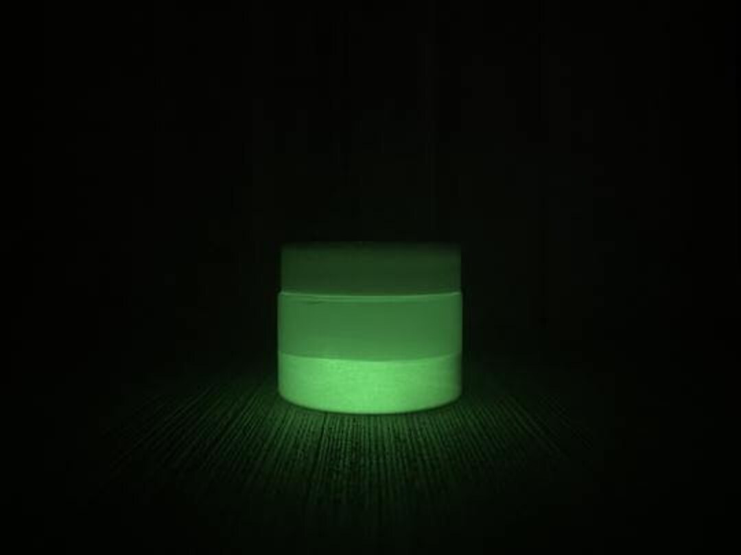 Toxic Waste Glow in the Dark Powder Pigment Additive for Epoxy Resins ...