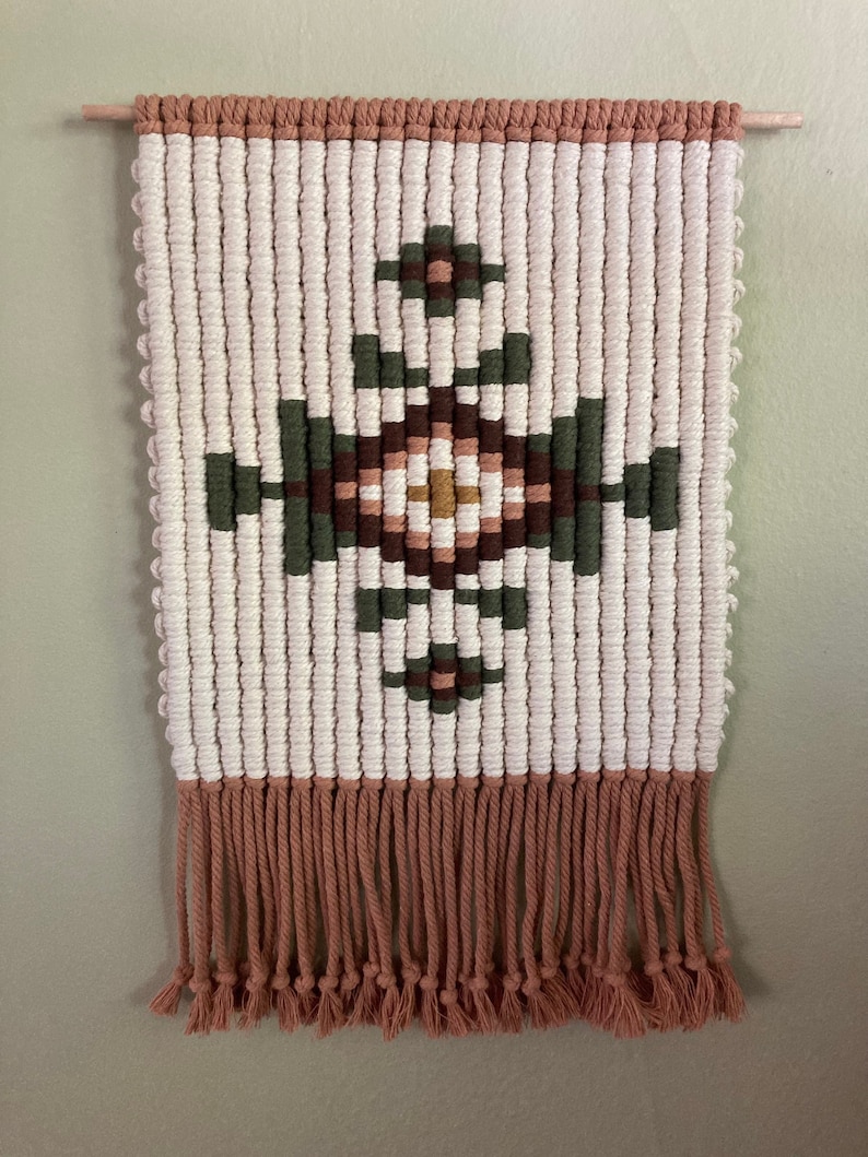 Art Deco/scandinavian Macrame Wall Hanging - Weaving/vertical Clove ...