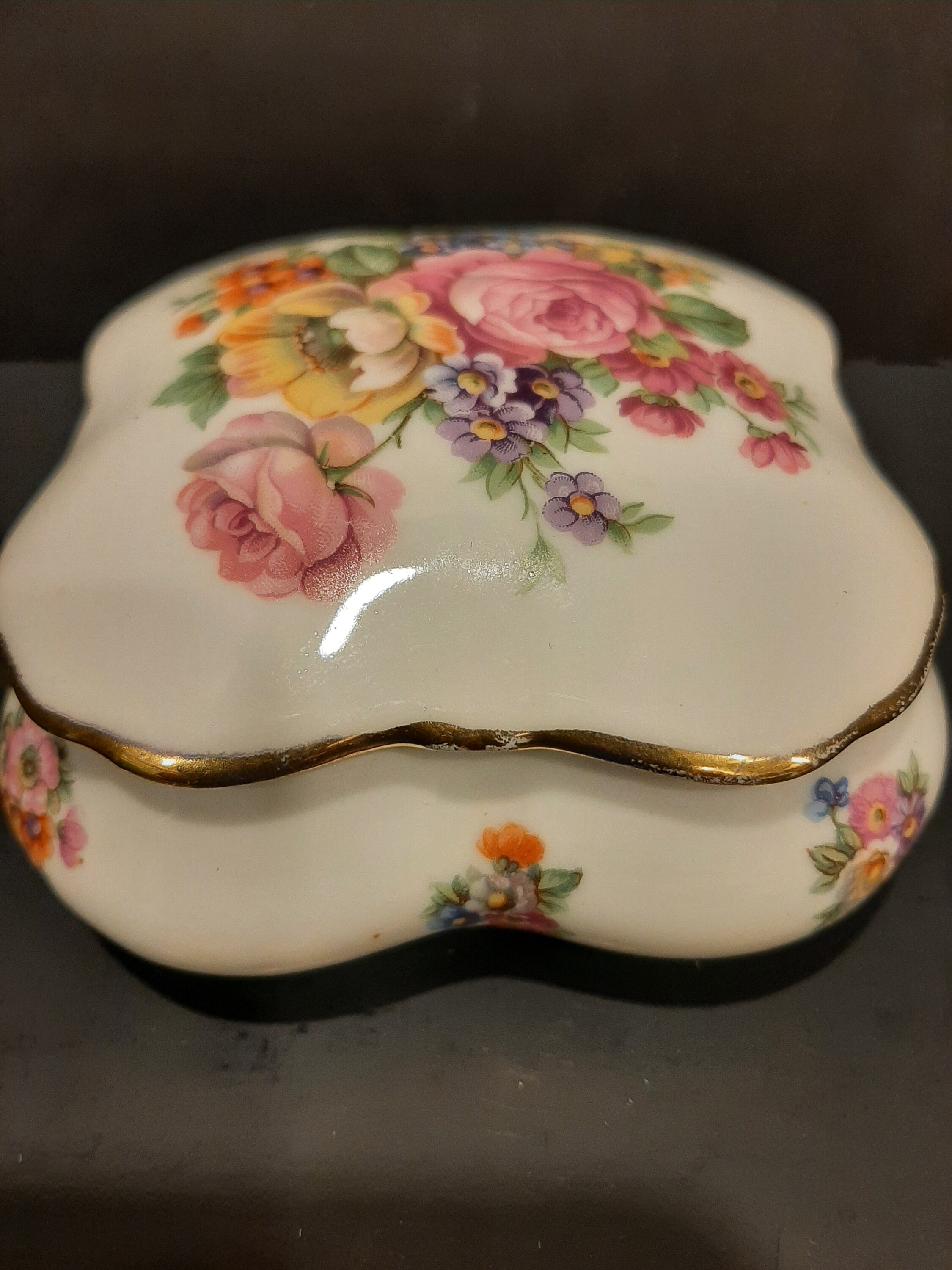 Vintage Porcelain LIMOGES France Flower Gilded Pattern Powder Trinket ...