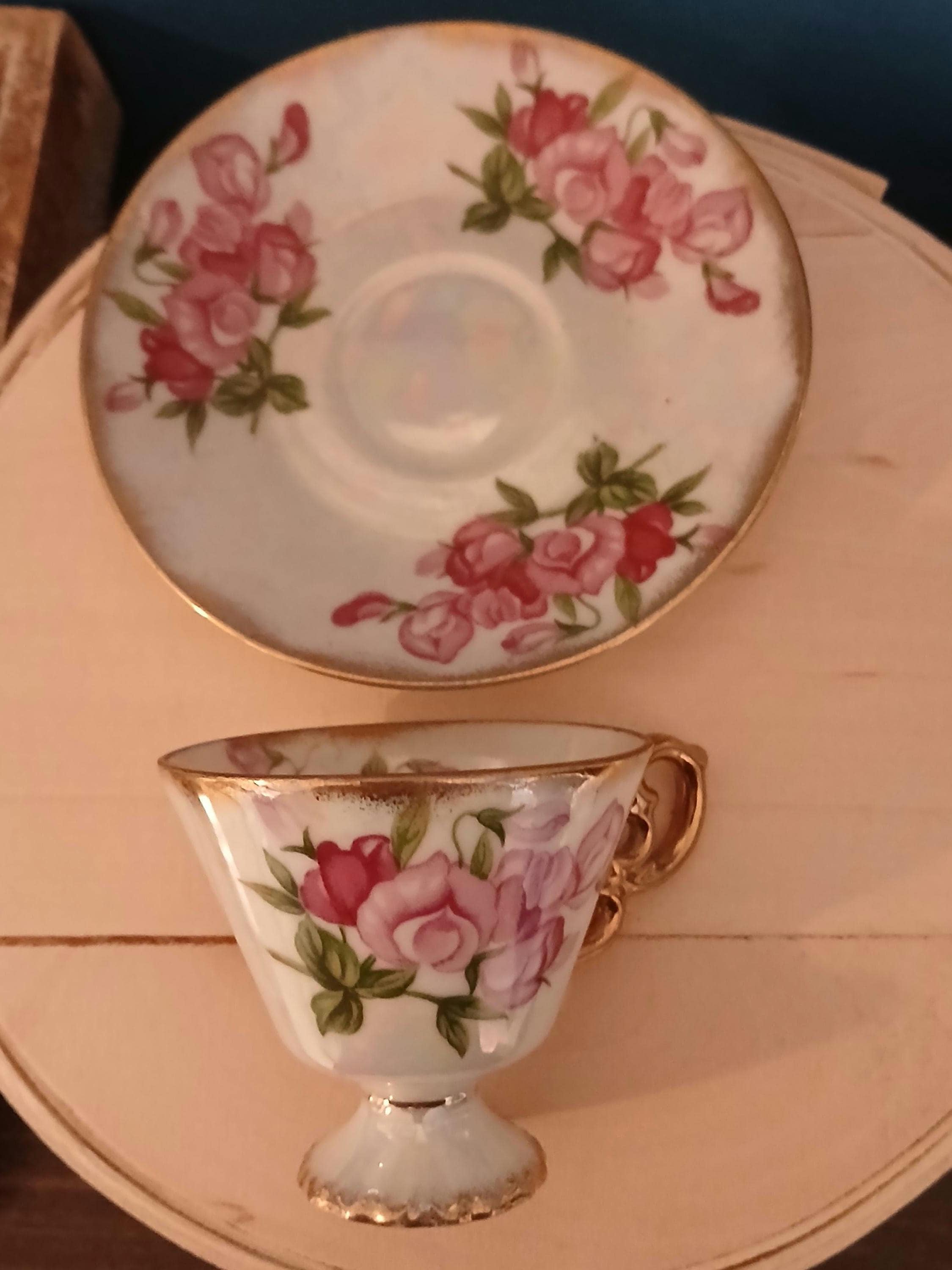 1940s 'april Sweet Pea' Footed Teacup & Saucer Set Iridescent ...