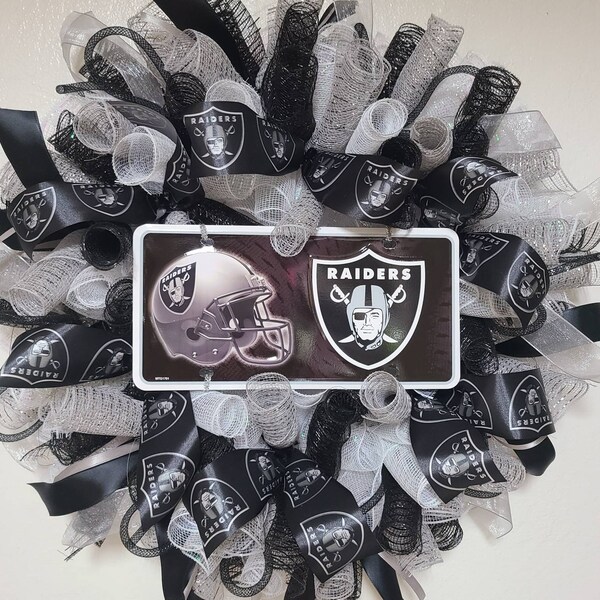 Raiders Wreath - Etsy