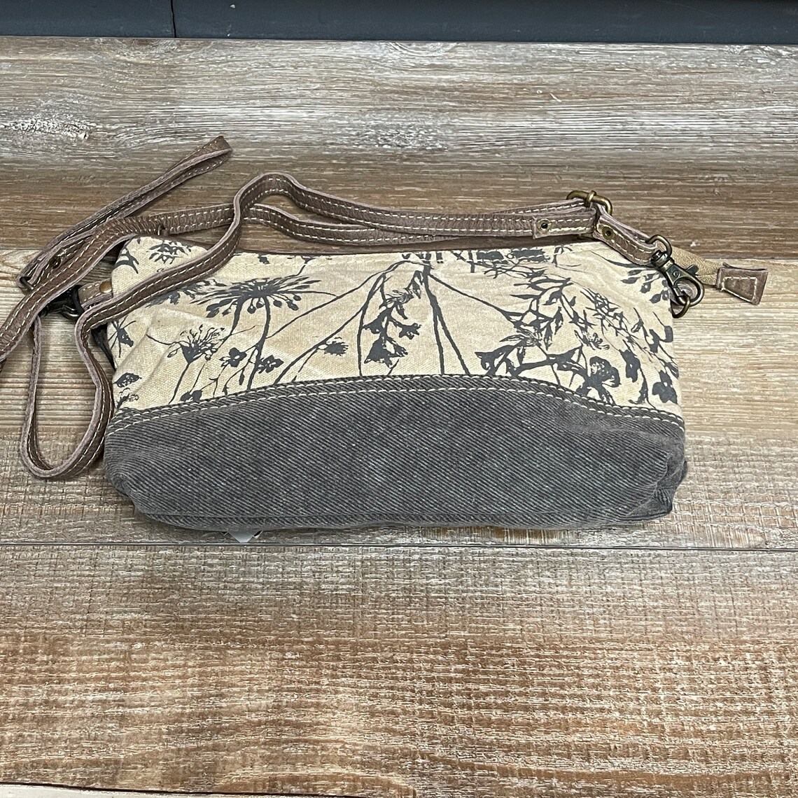 Dainty Delight Small Crossbody Purse Upcycled Canvas Bag - Etsy