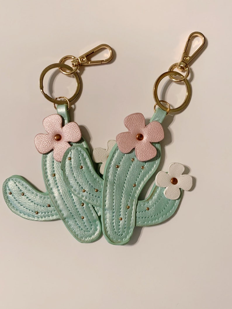 Blooming Cactus Keychain Purse Accessories, Bags, Gifts, Cactus - Etsy
