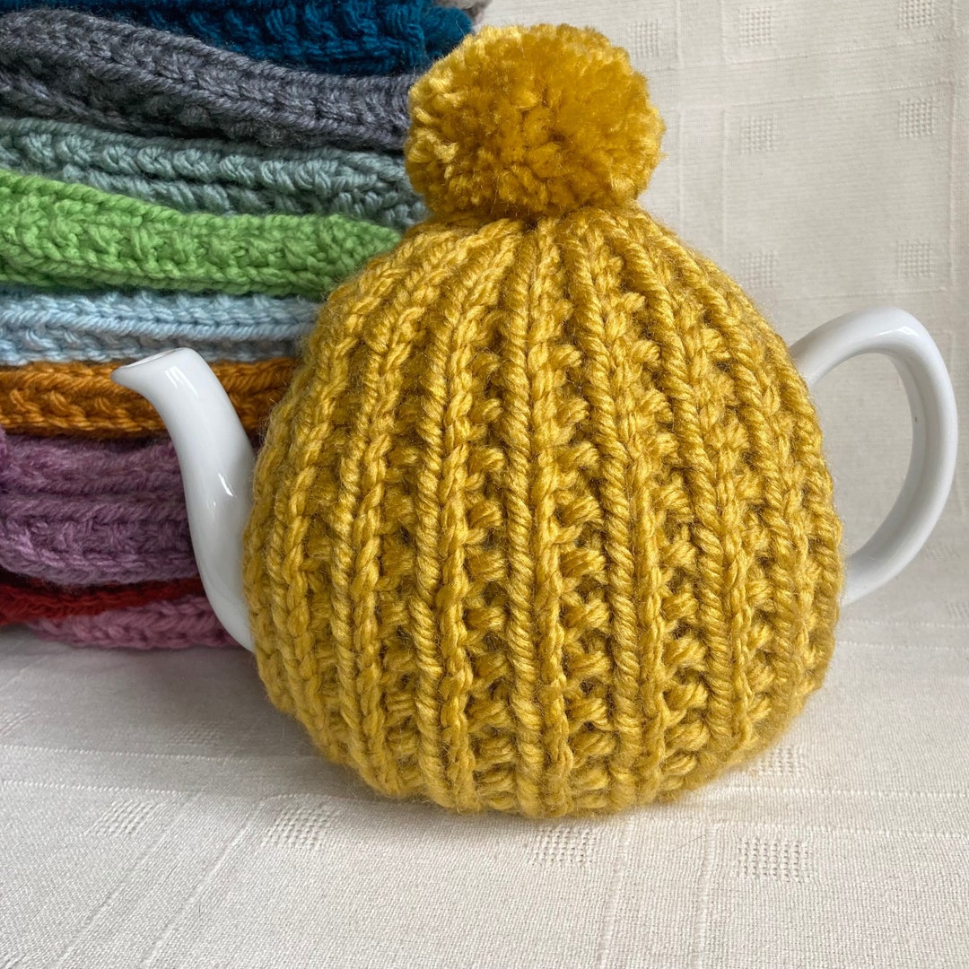 Chunky Knit Tea Cosy: Hand Knitted Teapot Cover, Fits 4-6 Cup Teapots ...