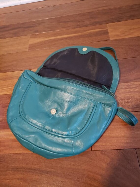 super cute vintage green leather cross-body purse - Gem