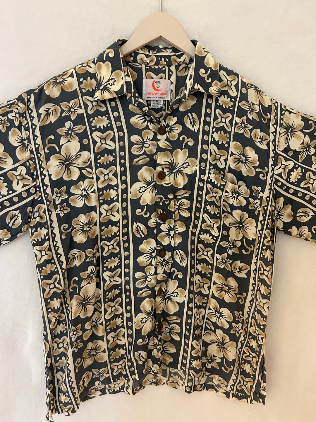 Vintage Pineapple Moon Hawaiian Aloha Shirt Made in Hawaii Small 100% ...
