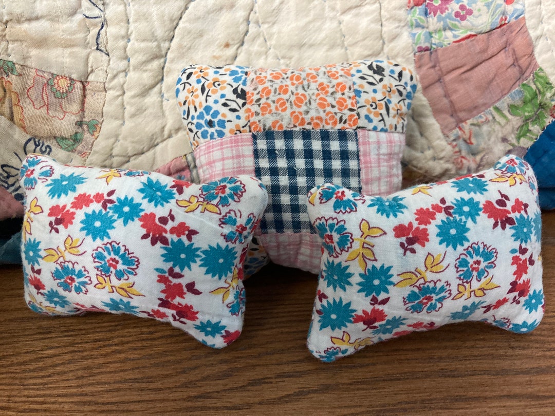 Reversible Set of 3 Miniature Vintage Quilt Block Pillows - Etsy