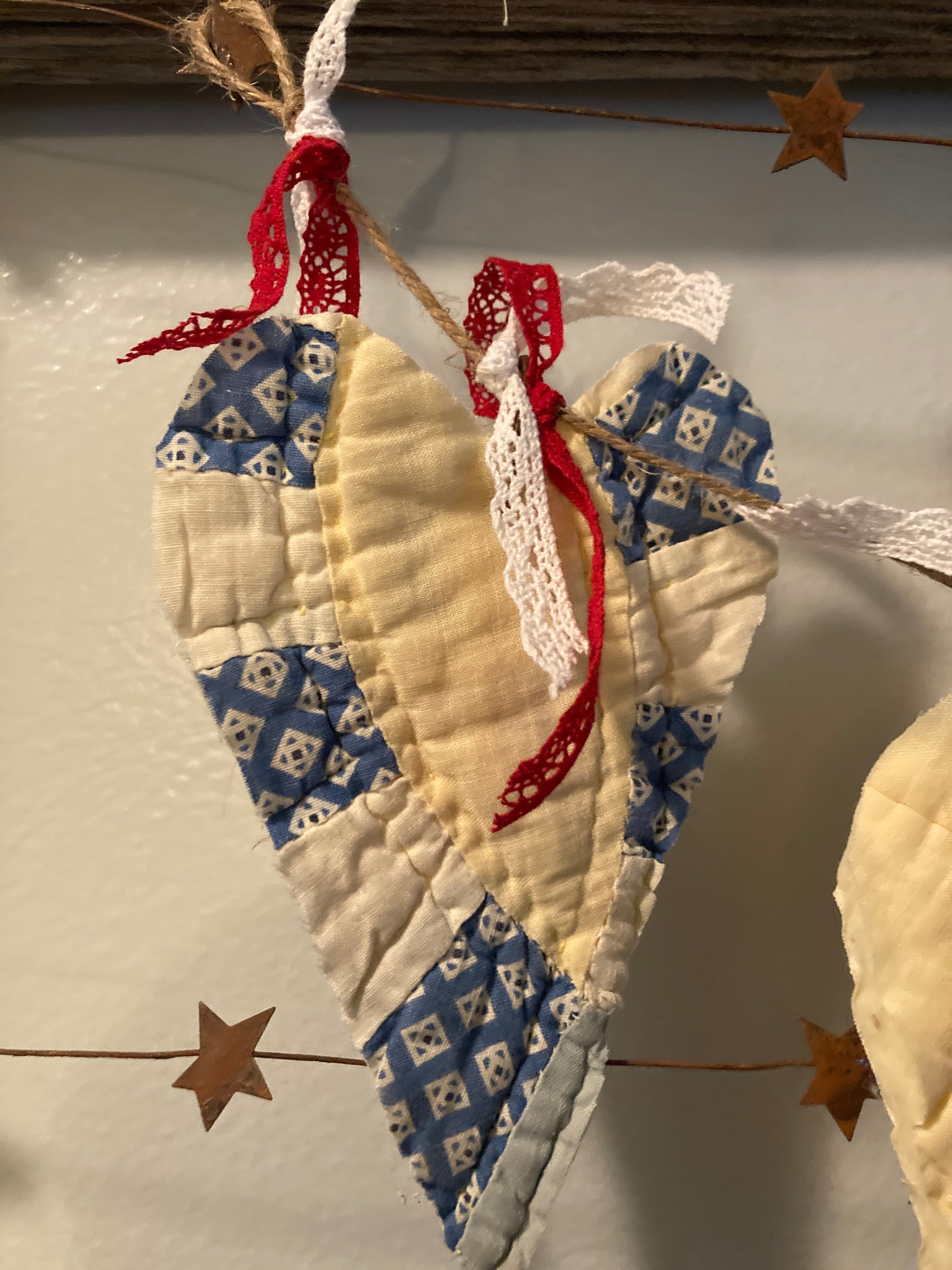 Vintage Quilt Squares Primitive Hearts With White and Red Lace - Etsy