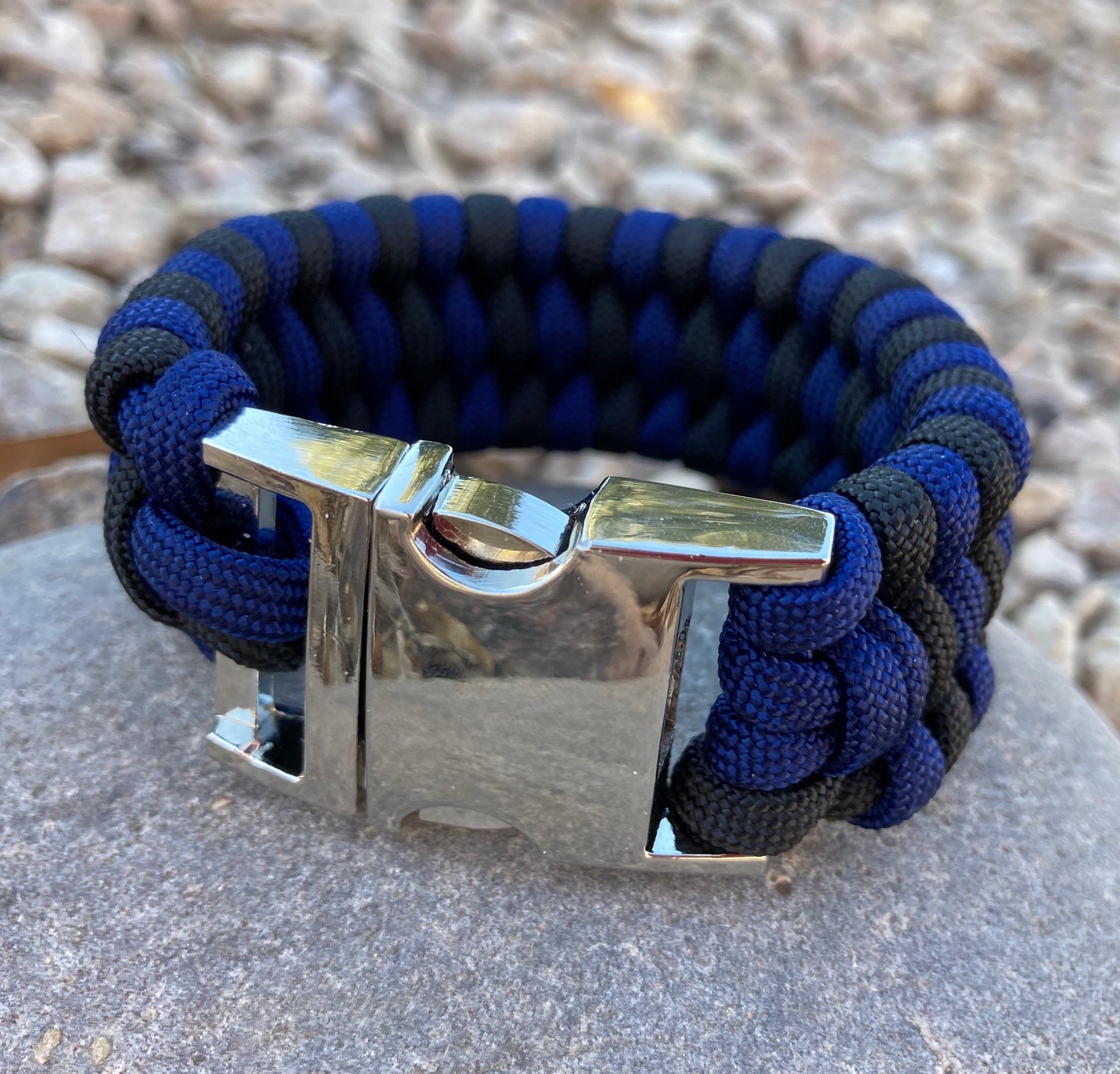 Paracord Trilobite Bracelet W/metal Buckle. - Etsy Hong Kong