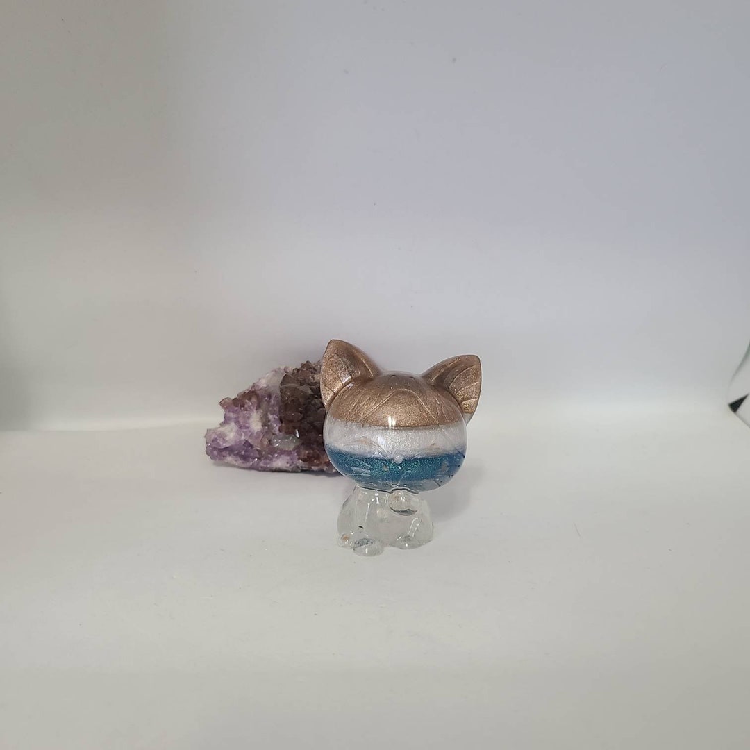 Resin Cat Statue, Familiar Statue, Kitty Statue - Etsy