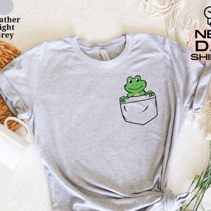 Pocket Frog T-shirt, Frog Shirt, Animal Lover Tee, Frog Pocket Shirt ...