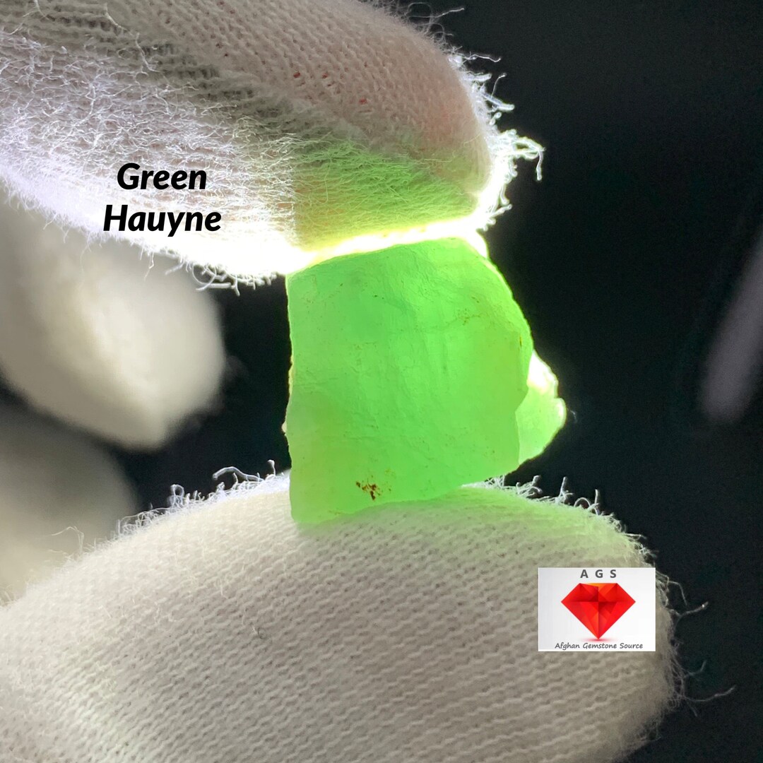 Most Rare 19.30 Ct Green Hauyne Specimen From Badakhshan, Afghanistan ...