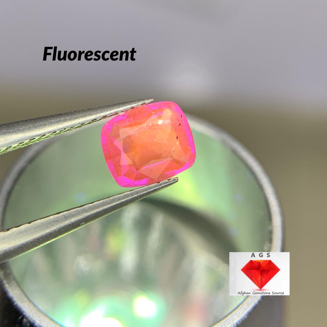 Rare 0.45 Ct Hackmanite With Strong Tenebrescent Color Change and ...