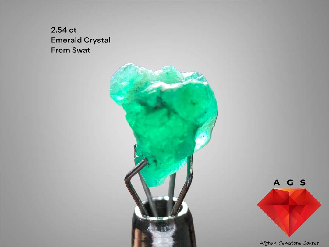 2.54ct Swat Emerald Crystal – A Compact and Lively Green Gem From ...
