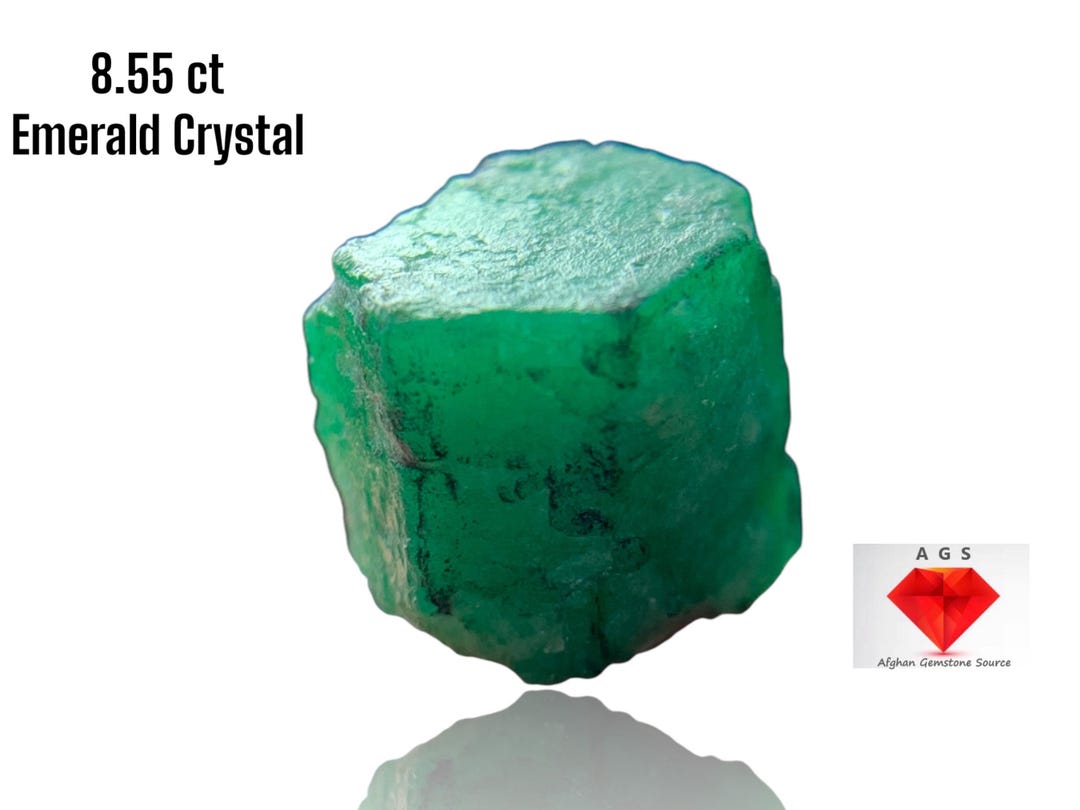 Exploring the Beauty of an 8.55ct Emerald Crystal: A Glimpse Into Its ...