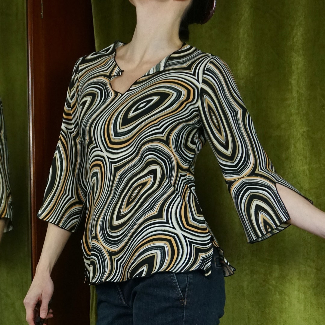 Vintage 90s Op Art Top: Black & White Oval Swirl, Lettuce Hem - Etsy