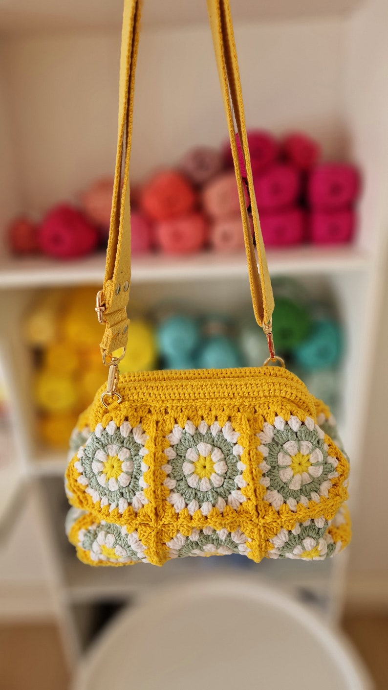 Colorful Granny Square Crochet Clasp Clutch and Crossbody Bag - Etsy