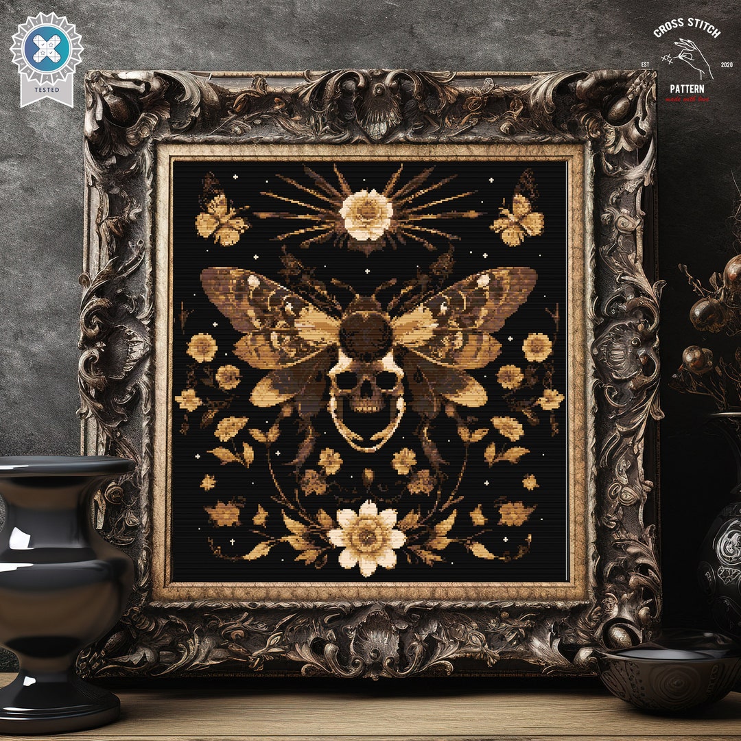 Gothic Moth Cross Stitch Pattern Vintage Gothic Skull Cross-stitch ...