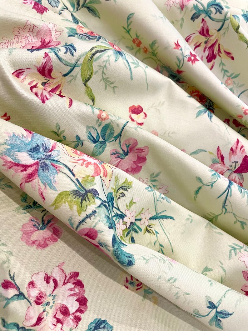5 Yards - British Designer Fabric - Warwick Vasette Roses Flowers ...