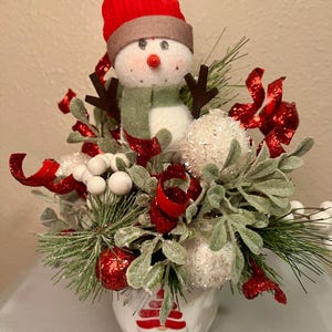 Small Whimsical Christmas Floral Arrangement - Etsy