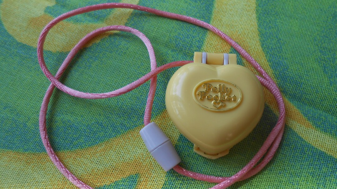 1991 Vintage Polly Pocket Locket Polly in Her Bedroom - Etsy
