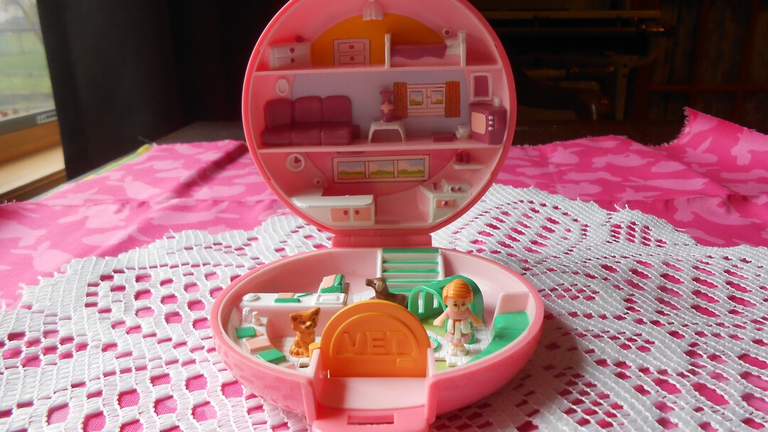 1989 Vintage Polly Pocket Compact- Button's Animal Hospital- Complete ...