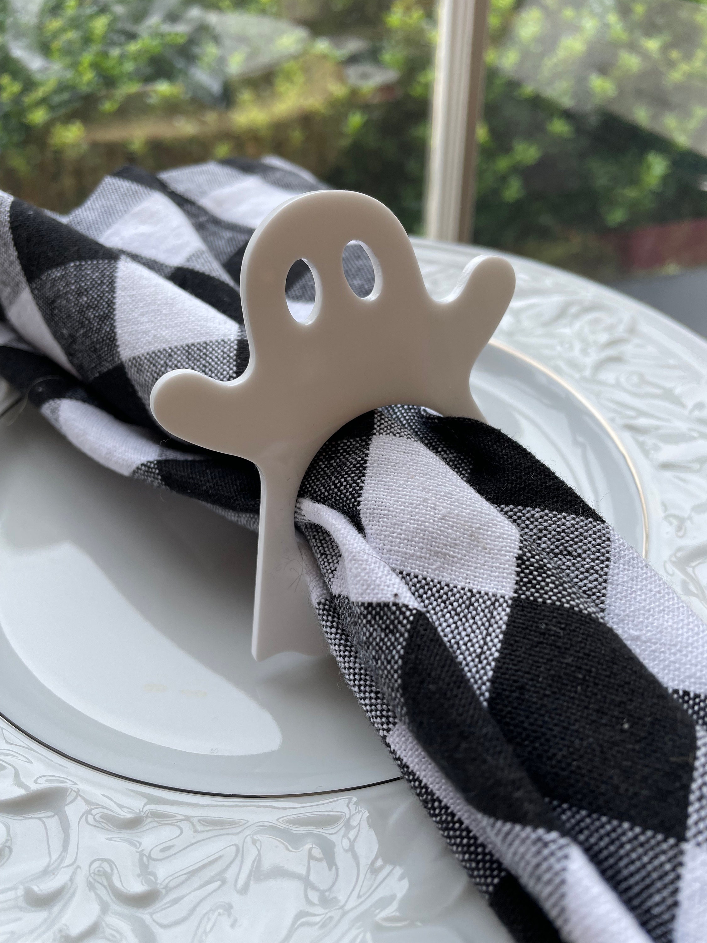 4 Ghost Napkin Rings Halloween Place Setting Dinner | Etsy
