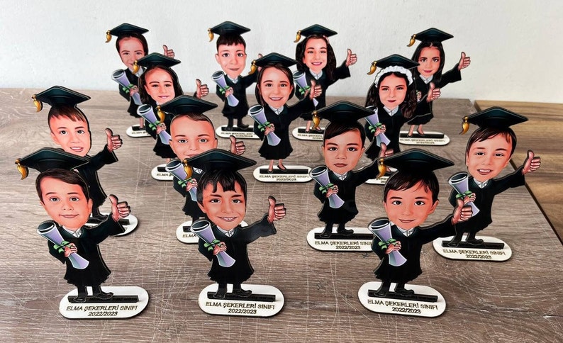 Custom Graduation Caricature Figurine With Photo Personalization ...