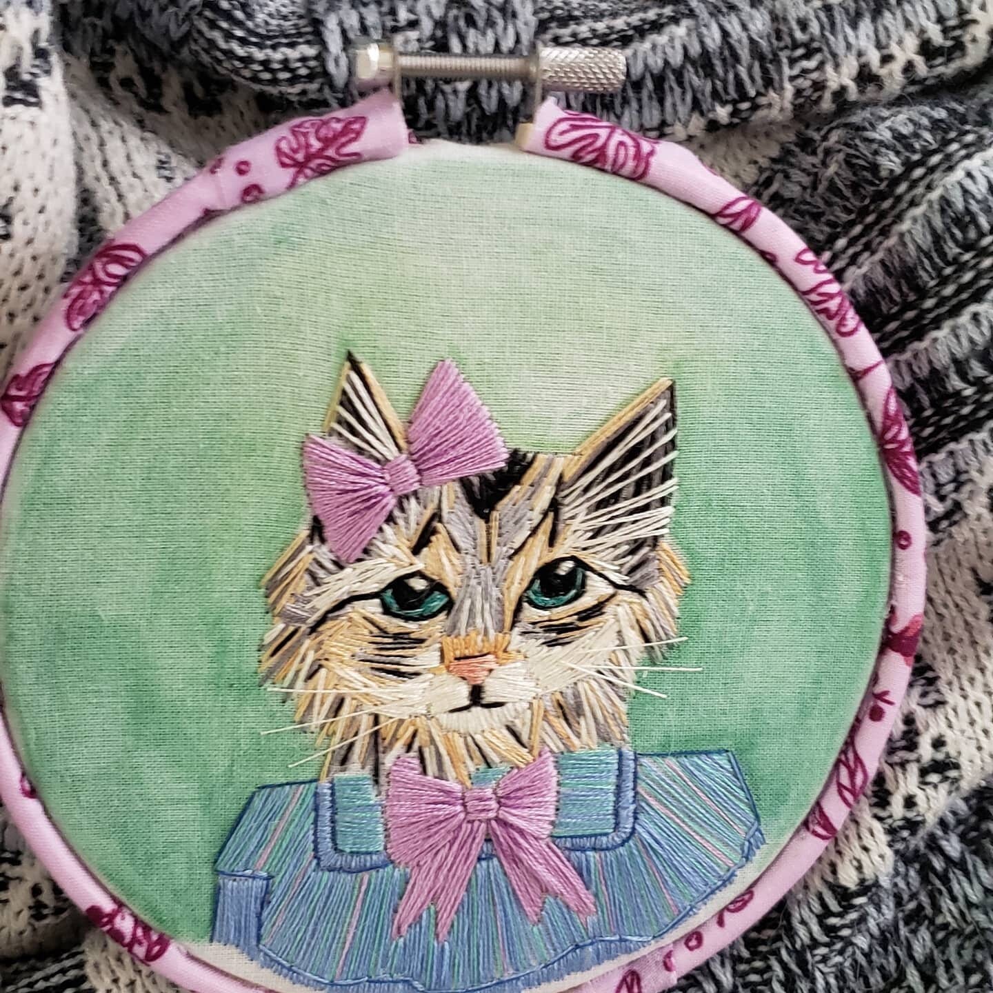 Fancy Cat Embroidery, Cat in Clothes, Dressed up Cat, Cat Embroidery ...