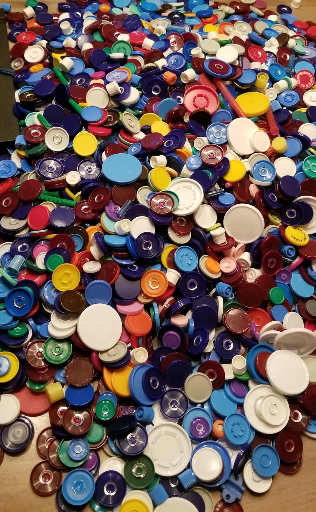 Medicine Vial Caps and Other Medical Caps and Stoppers for Crafts ...