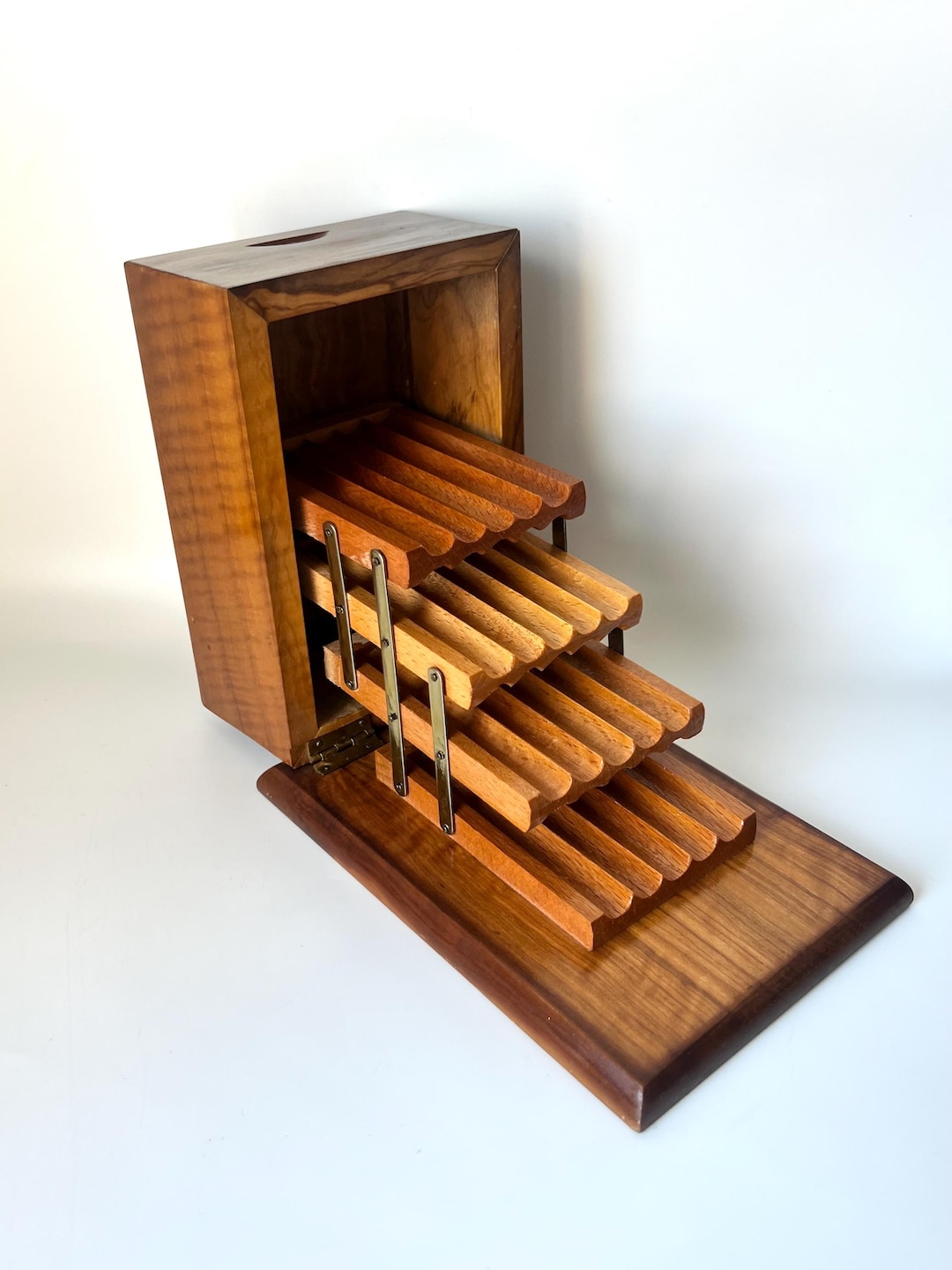 Vintage Cigarette Dispenser Wooden Cigarette Box 20 Cigarettes Capacity ...