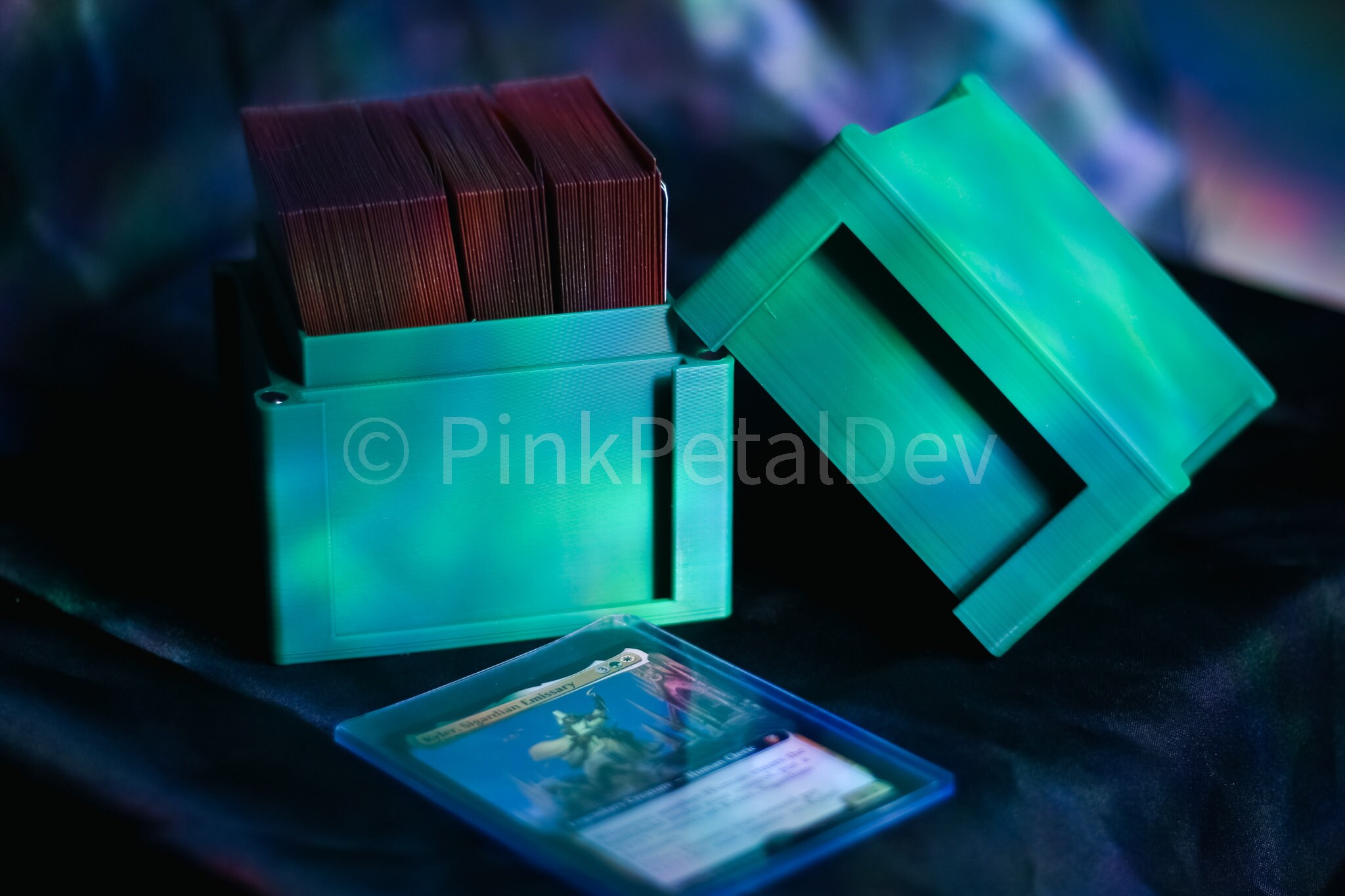 TCG Magnetic Deck Box | Etsy