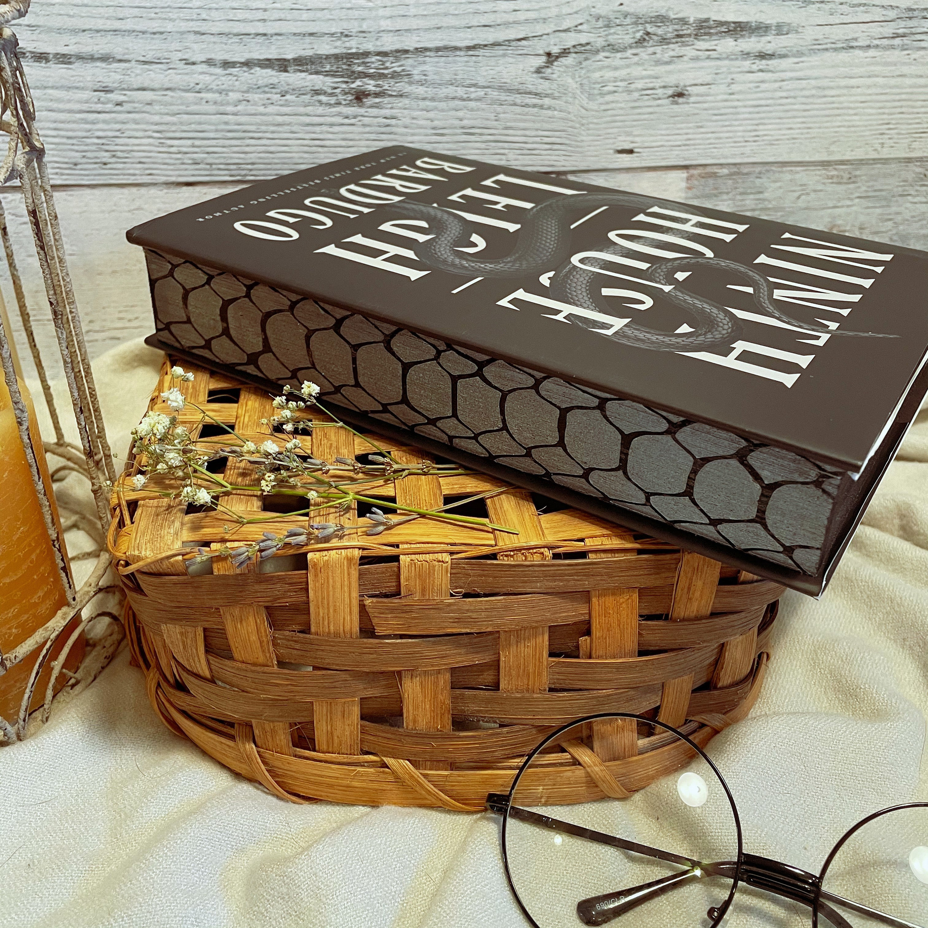 Ninth House alex Stern Series 1 Leigh Bardugo US Hardback | Etsy