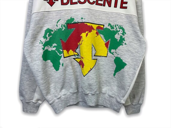 Rare Vintage Descente Japan Big Logo Sweatshirt - Gem