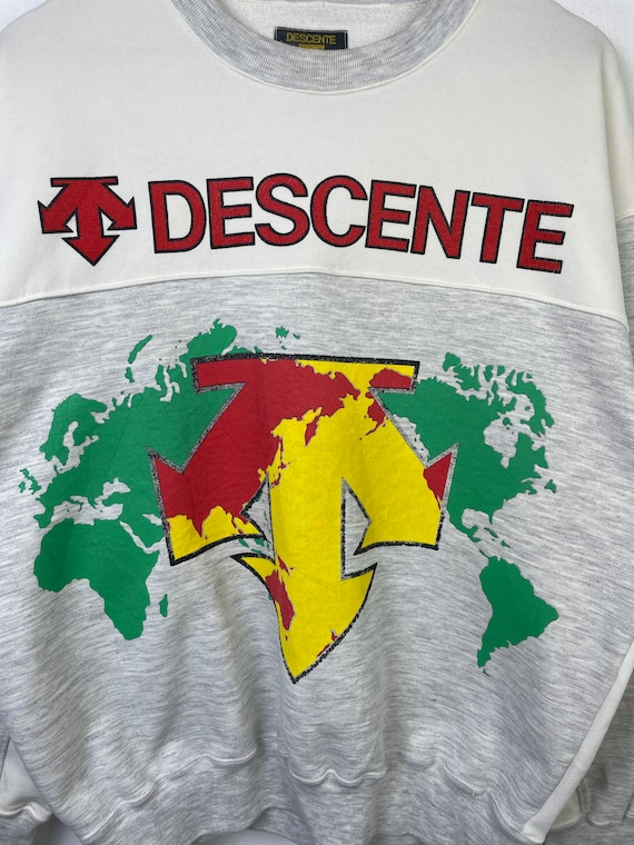 Rare Vintage Descente Japan Big Logo Sweatshirt - Gem