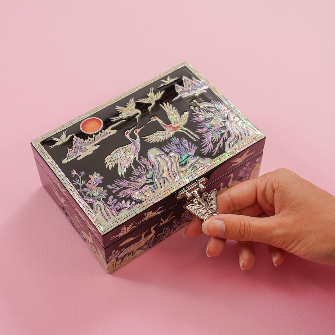 FEBRUARY MOUNTAIN Korean Mother of Pearl Keepsake Box With Mirror ...