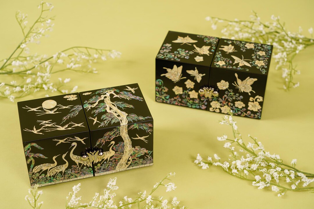 FEBRUARY MOUNTAIN Mother of Pearl Cube Box With Butterfly and Crane ...
