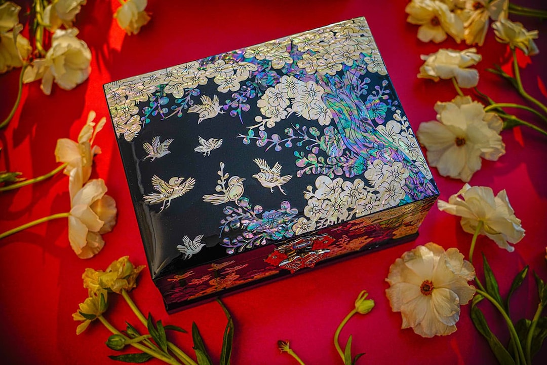 February Mountain Mother of Pearl Two-layer Jewelry Box - Birds With ...