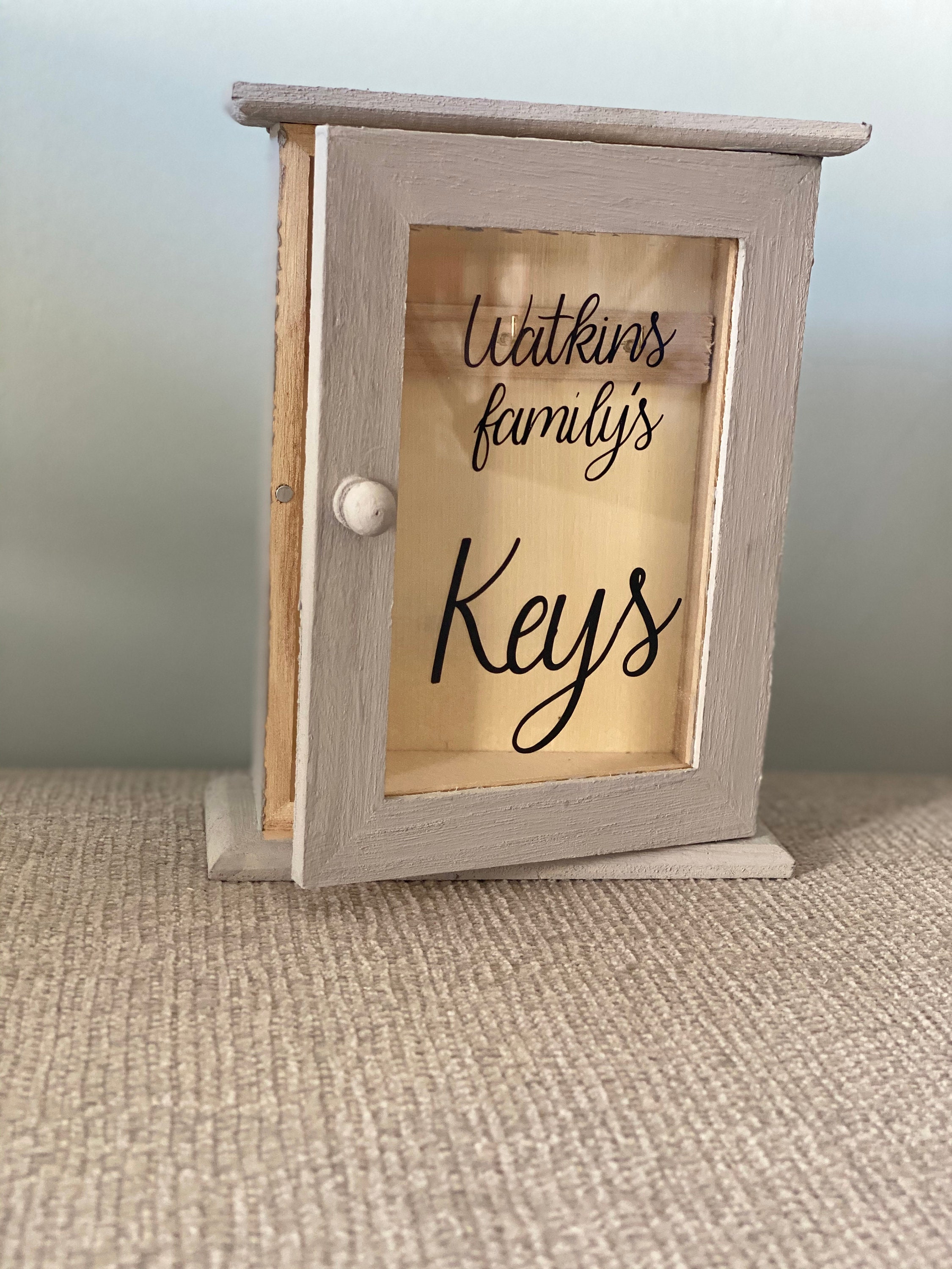 Personalised wooden key cabinet | Etsy
