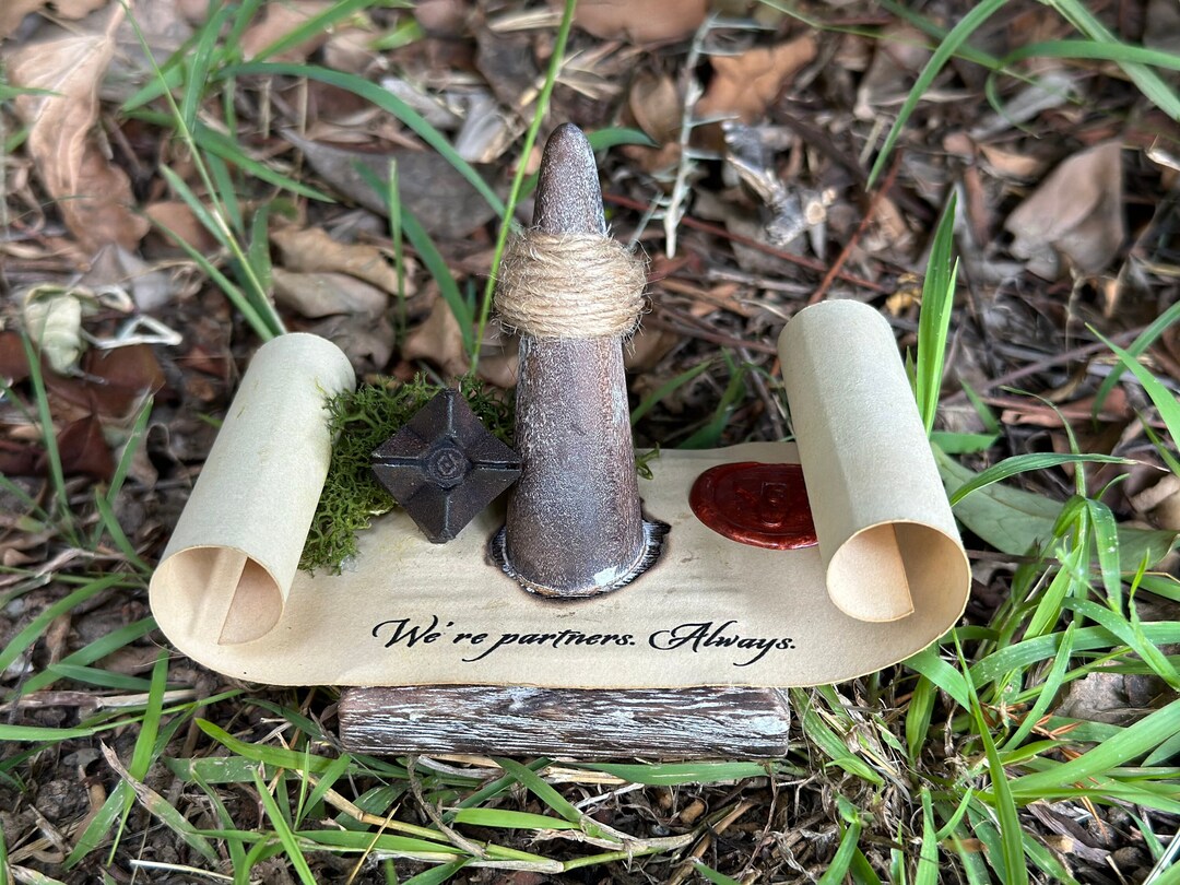 Display for Destiny 2 Ghost Signet Ring - Etsy