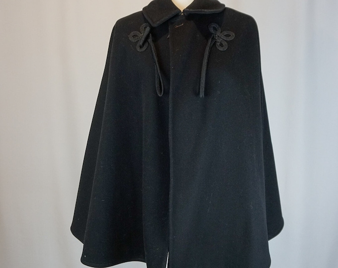 Early 1900s Long Black Victorian Style Cape With Ties / Winter Capes ...
