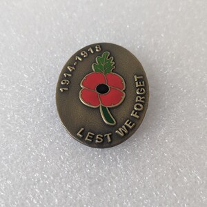 Poppy Pin for Remembrance Sunday 2023 and Beyond. - Etsy