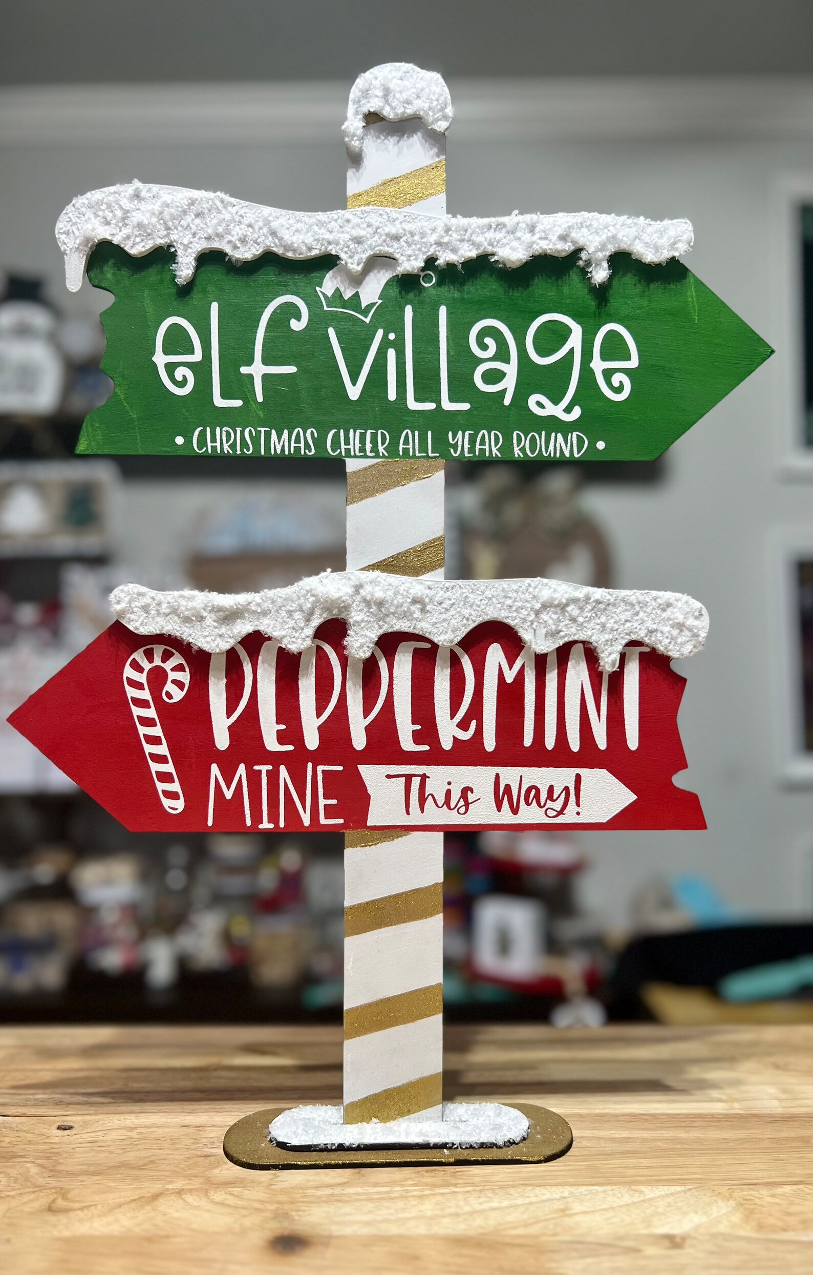 Christmas Directional Signs Signs With Snow Arrow Sign - Etsy