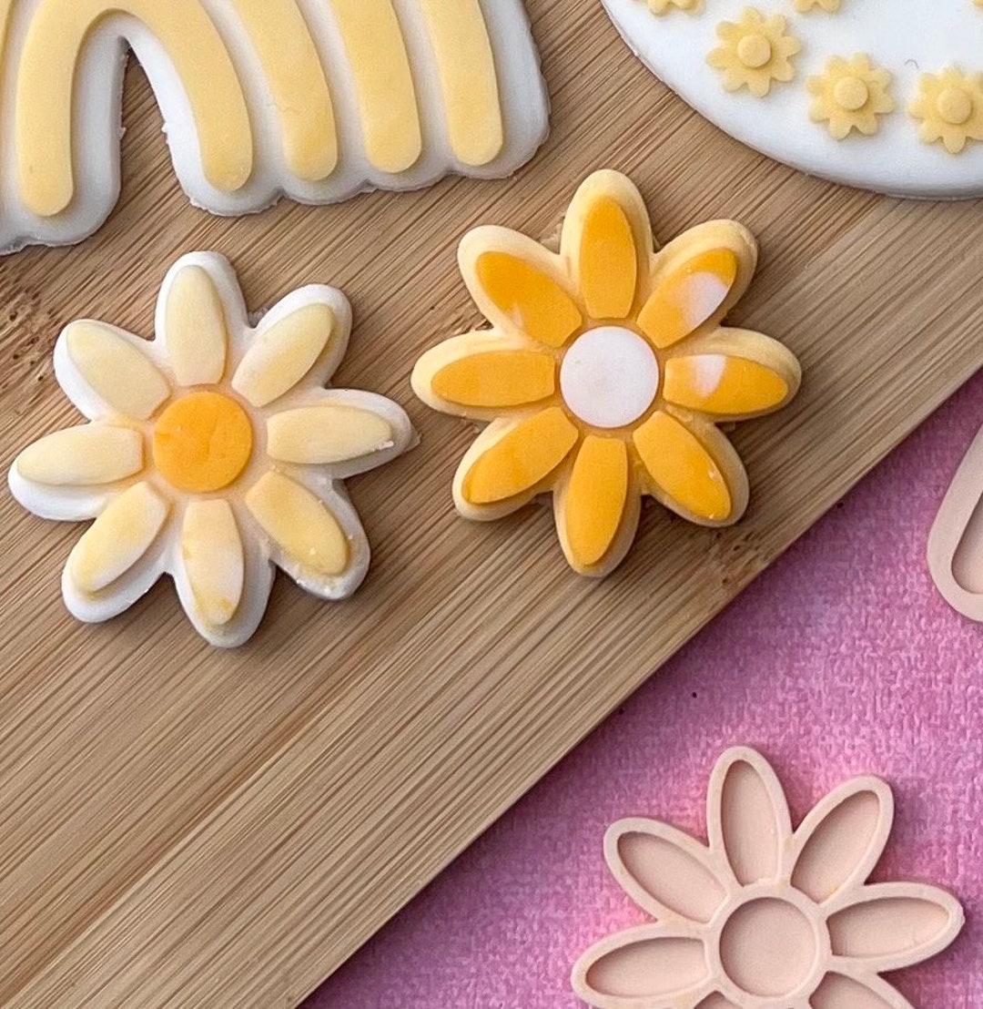 Mini Daisy Fondant Embosser Two Tone Seamless Stamp With Cutter - Etsy