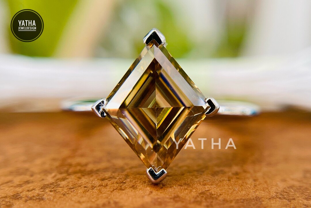 Customized Centet Stone Black Kite Shape Moissanite Ring Valentines ...