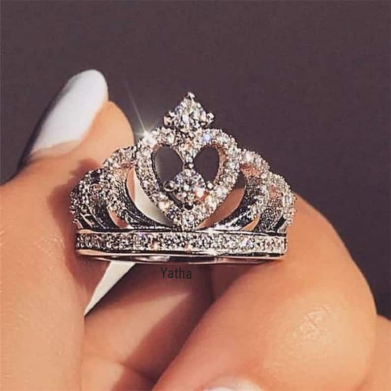 Fency Taj Ring With Round Moissanite Stone With Brilliant Cut - Etsy