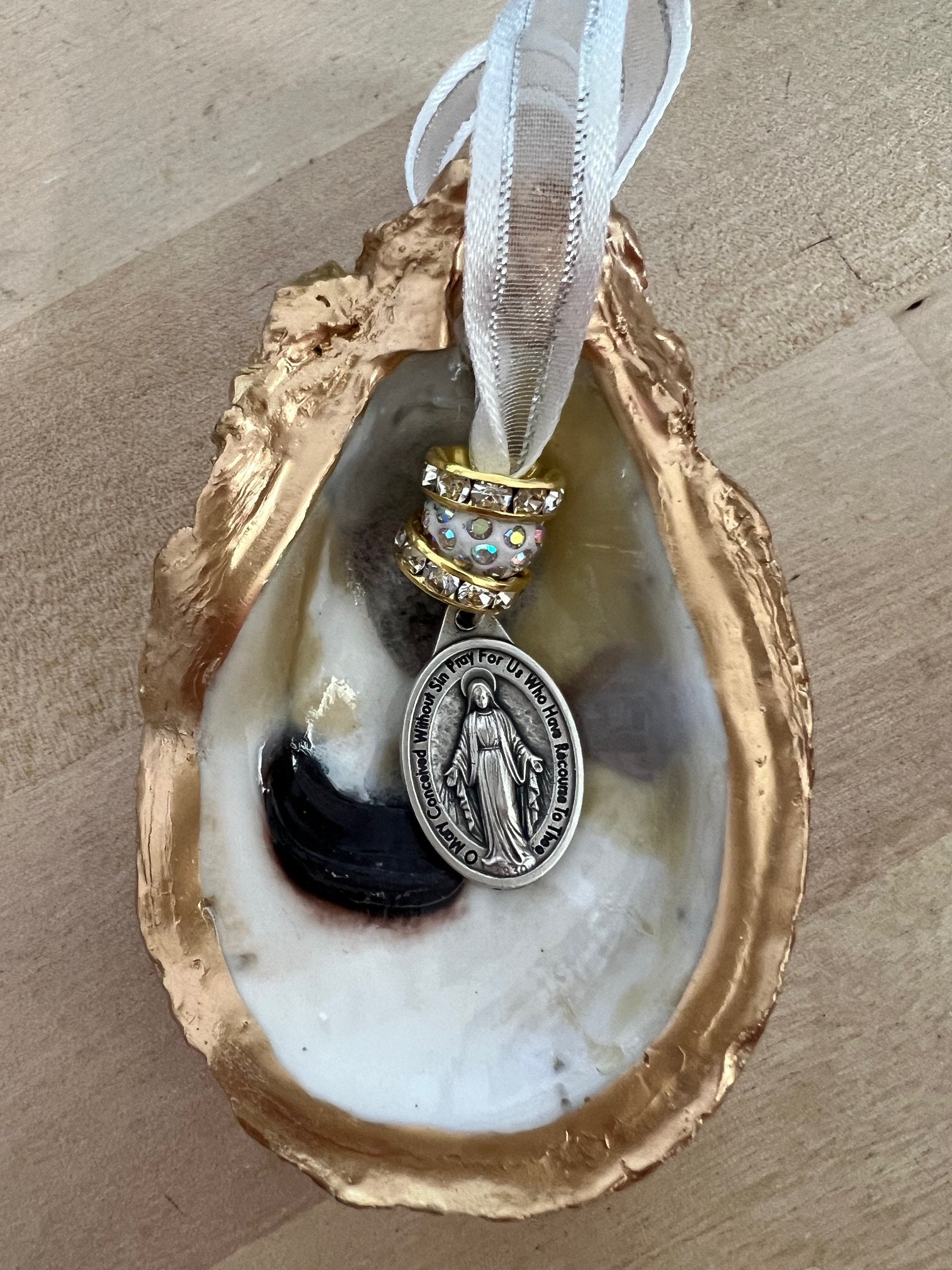 Virgin Mary, Mother Mary, Blessed Mother Oyster Shell Ornament - Etsy