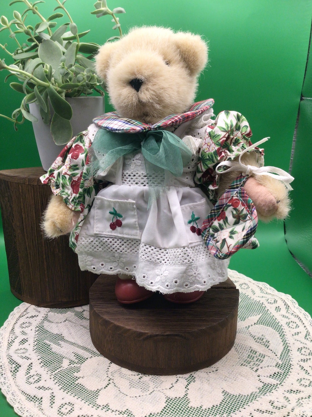 1982 Muffy Vanderbear The Cherry Pie Collection Bear Etsy