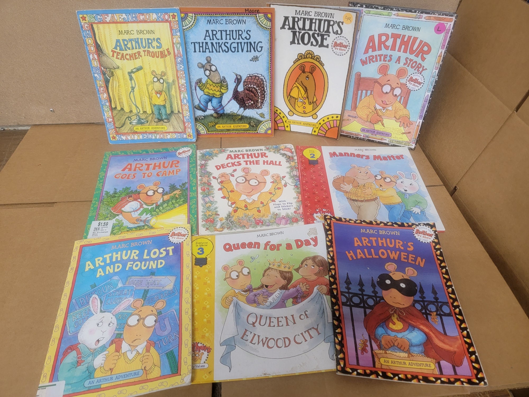 Arthur Books